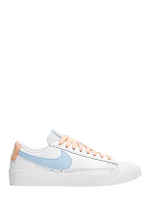Nike Blazer Low Le Sneakers - White