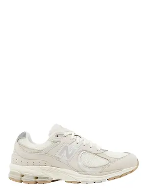 NEW BALANCE 2002R Sneakers Cream