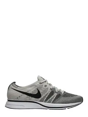 Nike Flyknit Trainer Sneakers - Grey