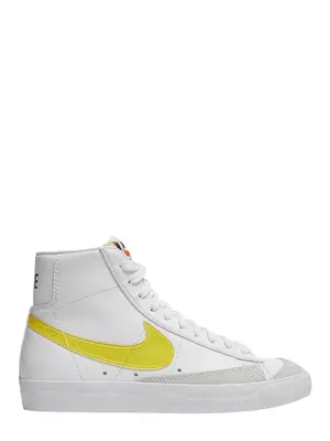 Nike Blazer Mid '77 Essential Sneakers - White
