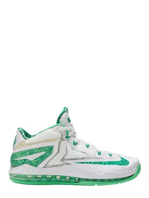 Nike Max Lebron Low Sneakers - White