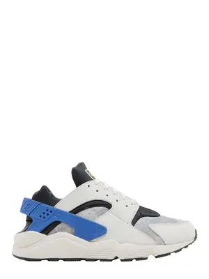 Nike Air Huarache 'social Fc' Sneakers - Grey