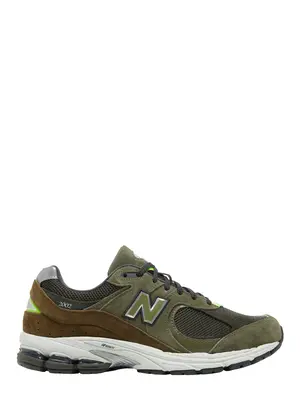 NEW BALANCE 2002 Sneakers - Green