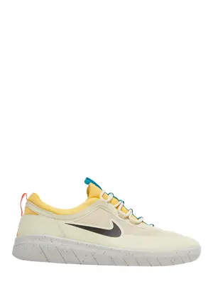 Nike Nyjah Free 2 SB Sneakers Orange