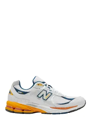 NEW BALANCE 2002R Sneakers White
