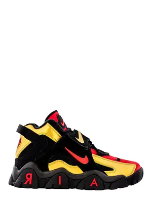 Nike Air Barrage Mid - Gold