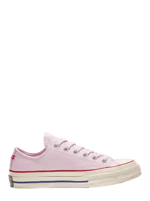 CONVERSE Chuck 70 Low Top Sneakers - Pink