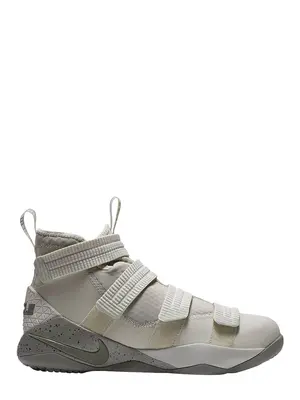 Nike Lebron Soldier Sfg Sneakers - White