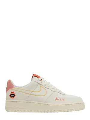 NIKE Nike Air Force 1 '07 'Peace' Sneaker