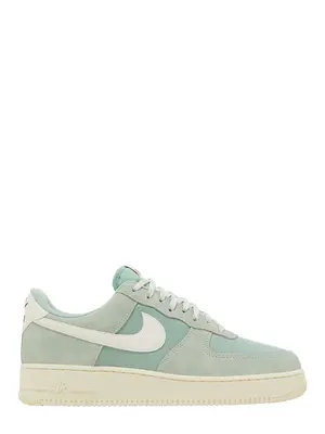 Nike Air Force 1 '07 LV8 'Certified Fresh' Sneakers Green