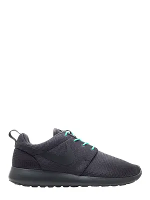 Nike Roshe Run Sneakers - Black