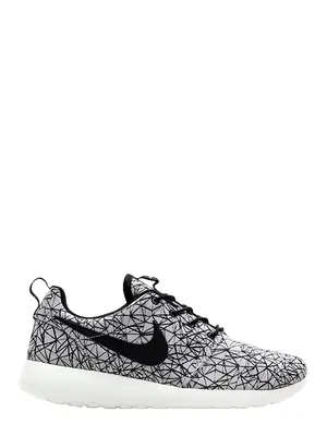 Nike Rosherun Gpx Prm Geometric Sneakers - White