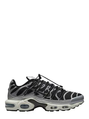 Nike Air Max Plus Lace Toggle Sneakers - Black
