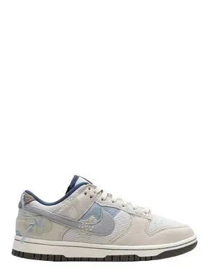 Nike Dunk Low Top Sneakers - Blue