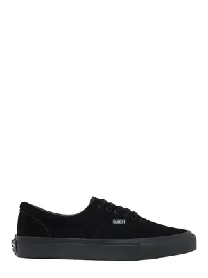 Comme Des Garçons Logo-embossed Sneakers - Black