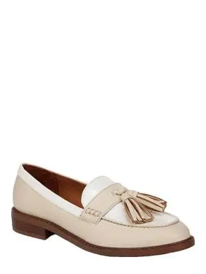 Franco Sarto Franco Sarto Carolyn Loafer Ivory/white
