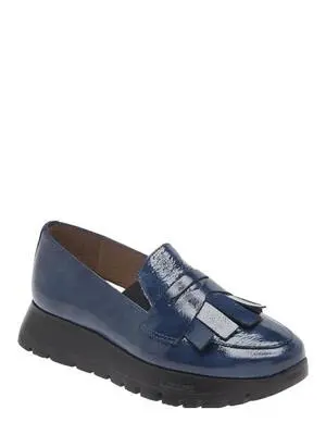 WONDERS Kiltie Platform Loafer - Textured Blue Patent