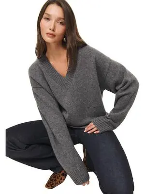 REFORMATION Reformation Jadey Oversized V-Neck Cashmere Sweater Thunder