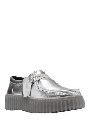 Clarks Torhill Bee Chukka Sneaker - Silver