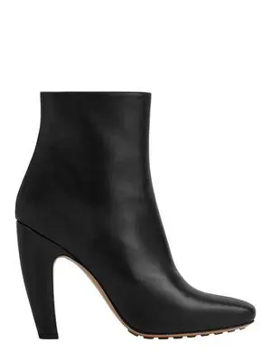 Bottega Veneta Calfskin Canalazzo Ankle Boots 100 - Black