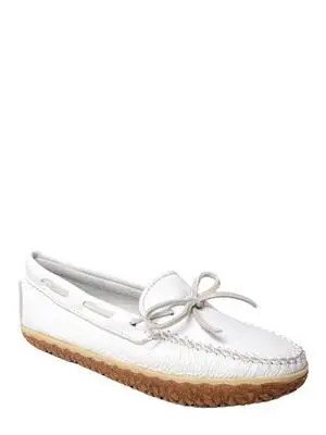 Minnetonka Deerskin Tread Slipper - White