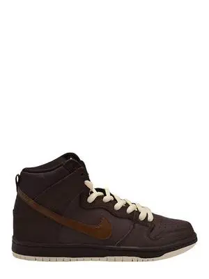 Nike Dunk High Pro SB Sneakers Brown