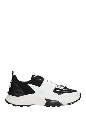 Valentino Garavani True Act Low Top Sneakers In Mesh And Rubberized Fabric - Black