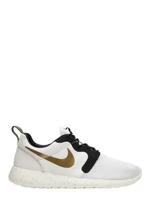 Nike Roshe One Gold Trophy - White