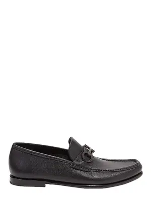 FERRAGAMO Moccasin With Gancini Ornament - Black
