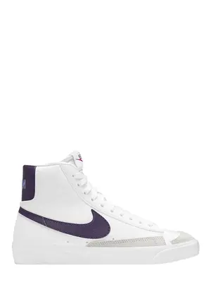 Nike Blazer Mid 77 Se Sneakers - White/royal Pulse/active Fuchsia