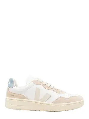 VEJA Pierre Sneakers - White