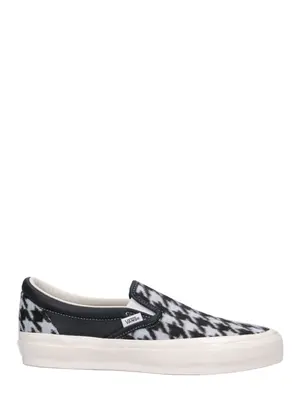 VANS Premium Slip-on 98 Sneakers - Black