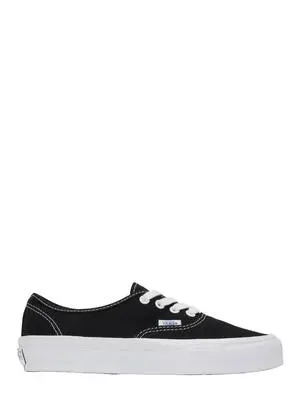 VANS Authentic Lace Up Sneakers - Black/white