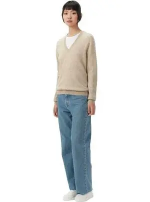 GOBI MONGOLIAN CASHMERE Essential Cashmere V-Neck Sweater Warm Grey