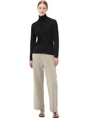 Gobi Cashmere Cashmere Turtleneck Sweater Black