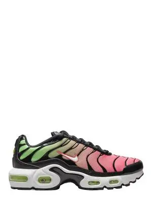 Nike Air Max Plus Sneakers Black/green Strike/flash Crimson