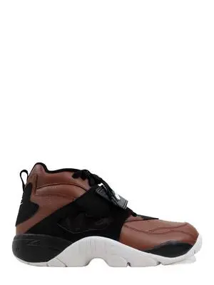 Nike Air Diamond Turf Sneakers - Field Brown/white/black
