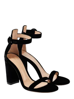 GIANVITO ROSSI Gaeta 95 Velvet Sandals - Black