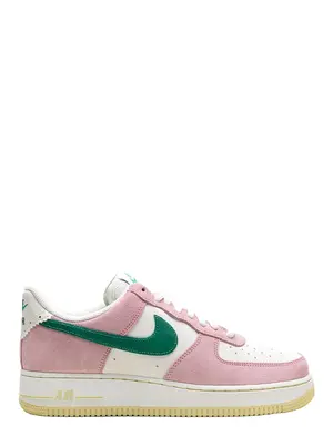 Nike Air Force 1 '07 Lv8 Sneakers - Pink