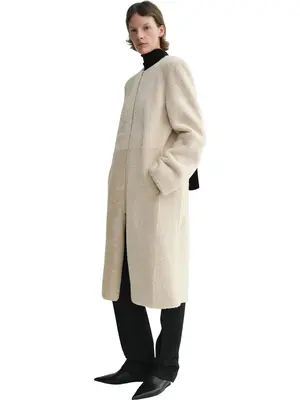 TOTEME Zipped Teddy Shearling Coat - Cream