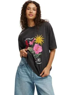 COTTON ON Boxy Graphic Tee Sunshine Washed Black
