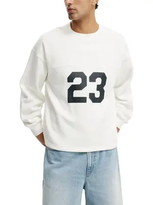 COTTON ON Box Fit Graphic Crewneck Sweater Vintage White 23