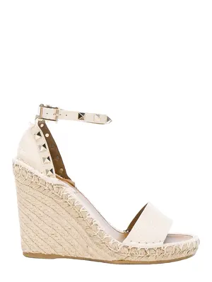 Valentino Garavani Rockstud Espadrilles - Light Ivory