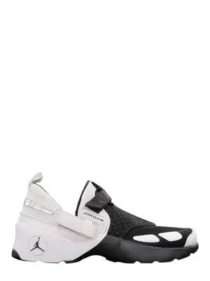 JORDAN Trunner Lx Sneakers - Black