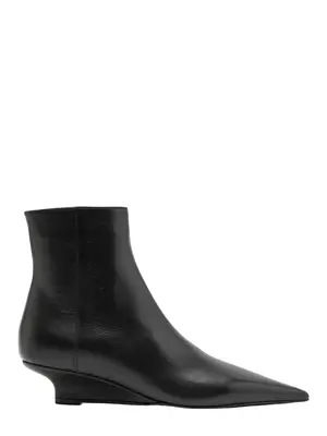 TOTÊME Sharp 50 Leather Ankle Boots - Black