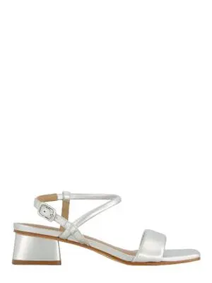 Bernardo Josei Low Heel Sandal - Silver