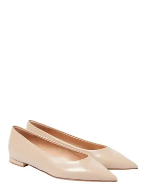 GIANVITO ROSSI Patent Leather Ballet Flats - Beige