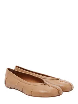 MAISON MARGIELA Tabi Leather Ballet Flats - Beige