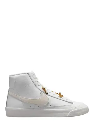 Nike Wmns Blazer Mid '77 'bling' Sneakers - White