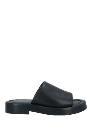 FERRAGAMO Calfskin Sandals - Black